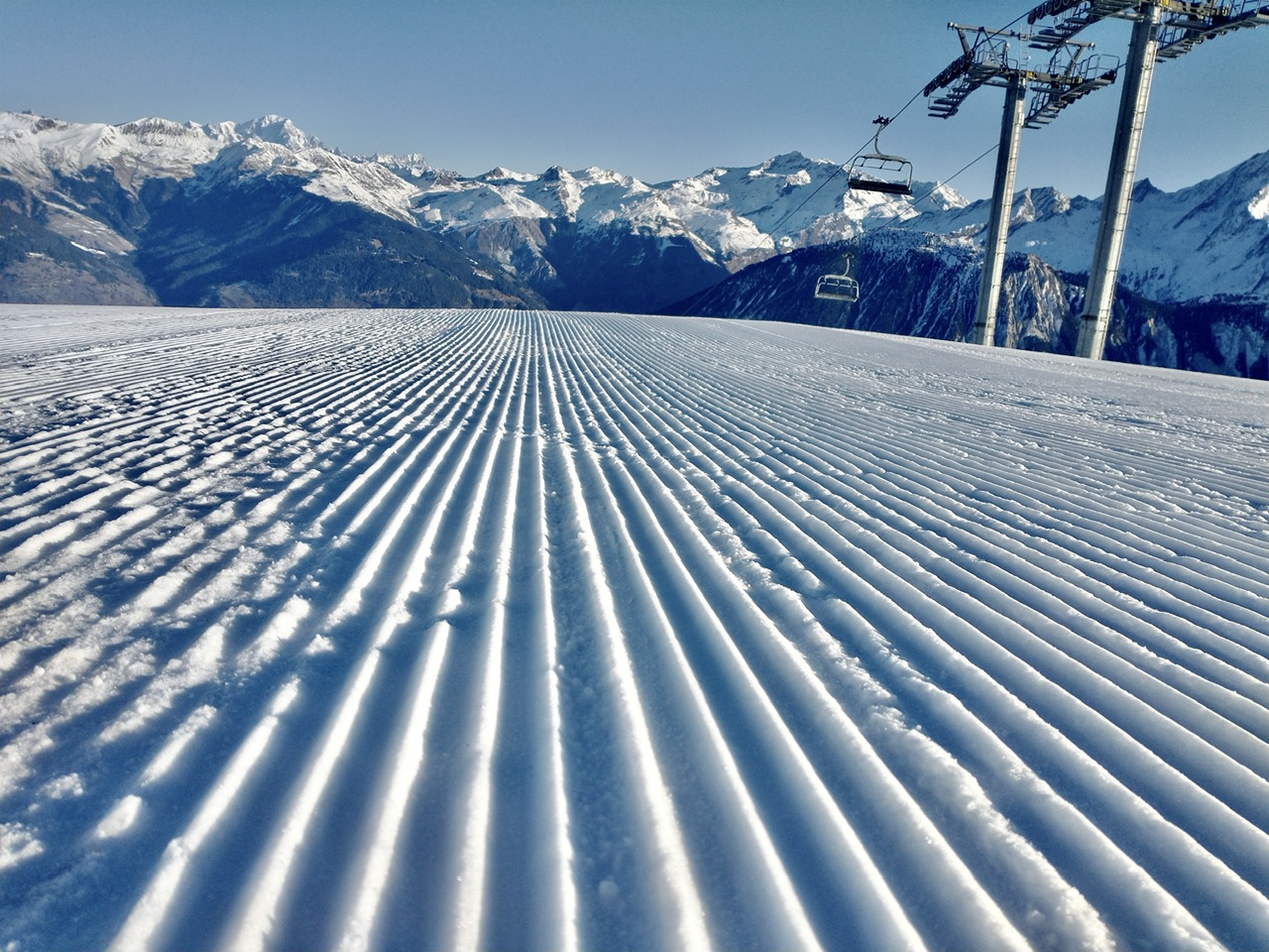 La Tania Ski Blog - Latest news, snow reports, ski information, photo ...